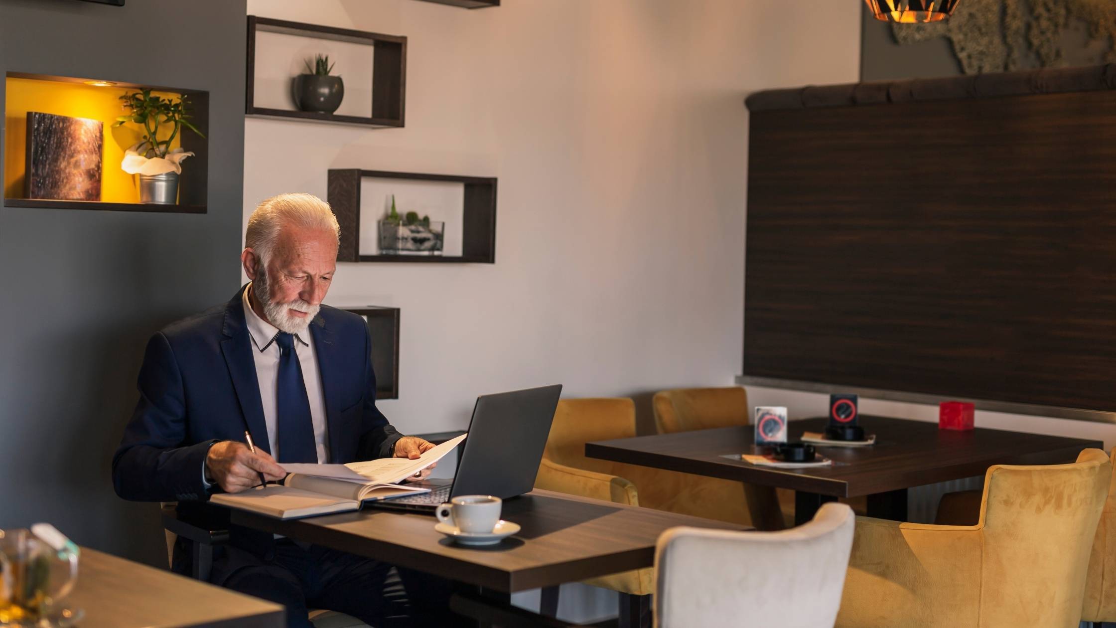 AI Contract Analyzer: Streamline Your Contract Analysis Process